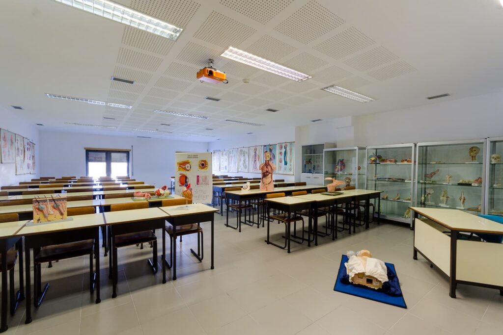 Labs and Workshops | Politécnico de Leiria