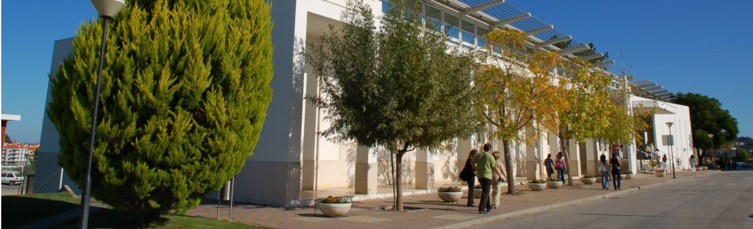 Aula Aberta: Boas práticas na gestão da água: tratamento de efluente suinícola com ...